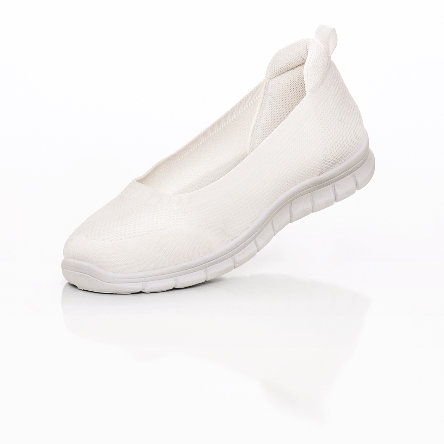 Freedom Fit Zone® Stretch Skimmer Flat | Harriet Carter