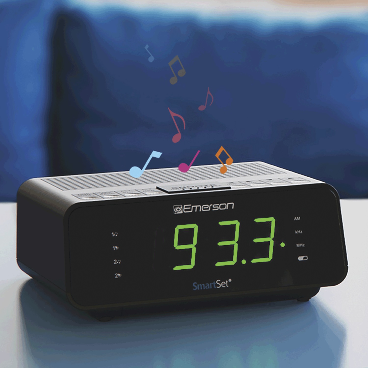 Emerson Smartset Clock Radio | Harriet Carter